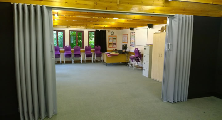 Fabric Wall Systems With A Vinyl Concertina System